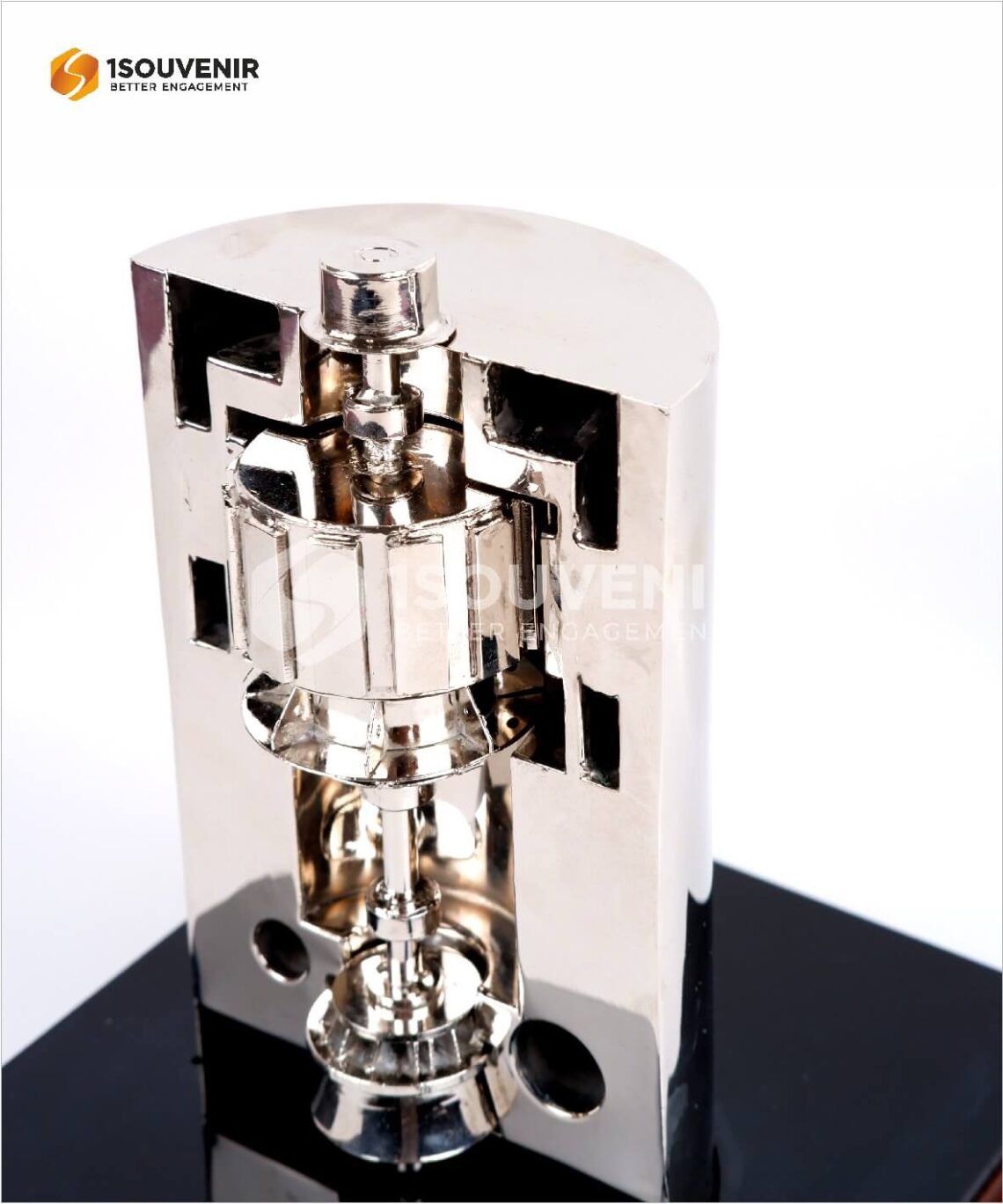 Souvenir Miniatur Turbin PLTA