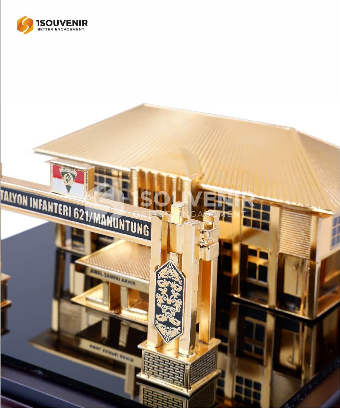 Miniatur Gedung Batalyon