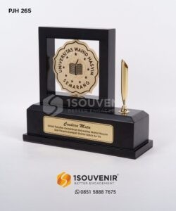 700+ Kumpulan Plakat Eksklusif Terbaru 2024