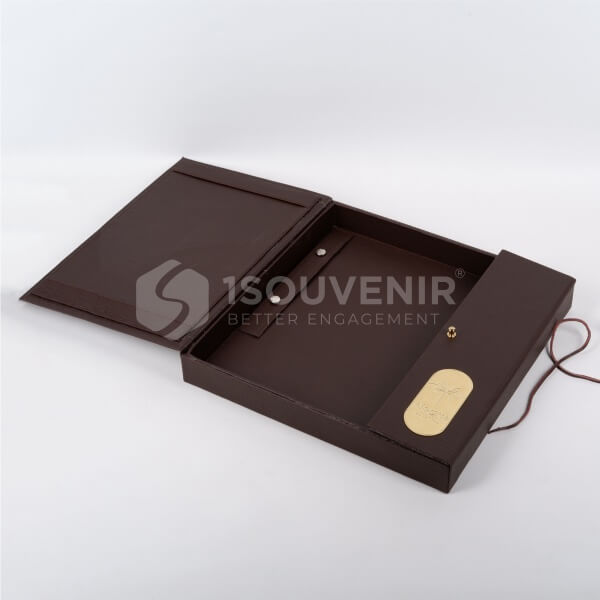 Referensi Box Plakat Yang Bikin Berkesan