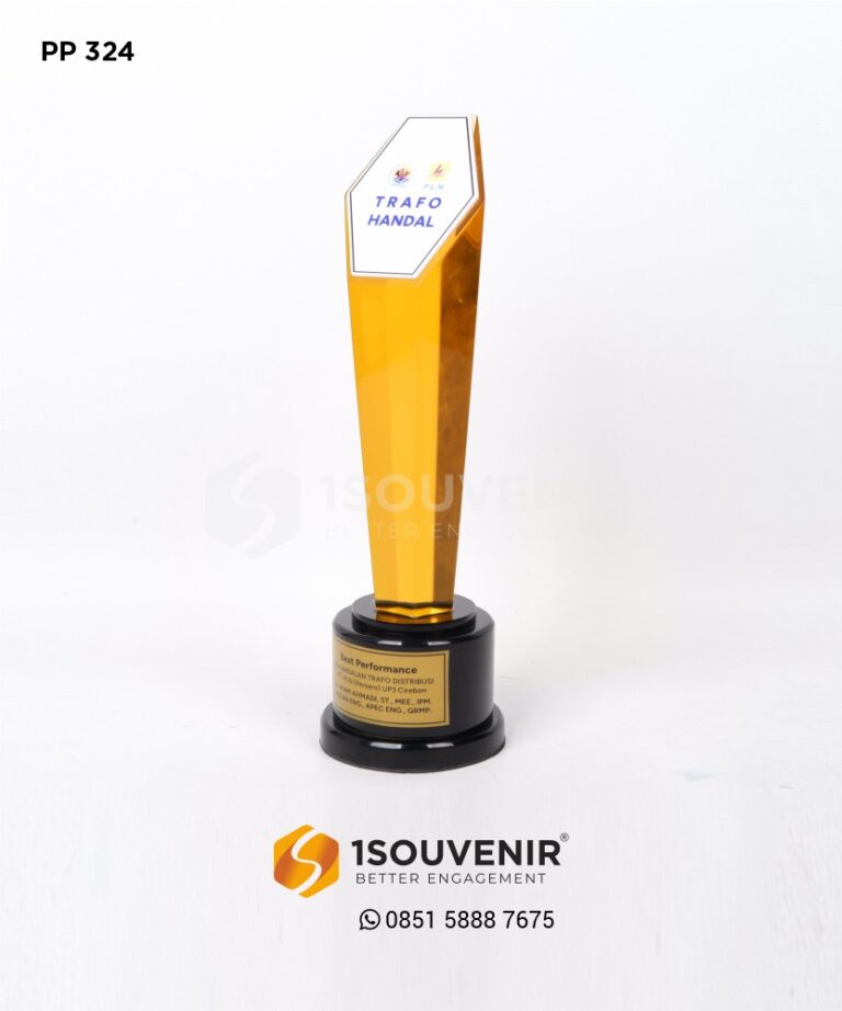 Piala Penghargaan Best Perfomance Kehandalan Trafo